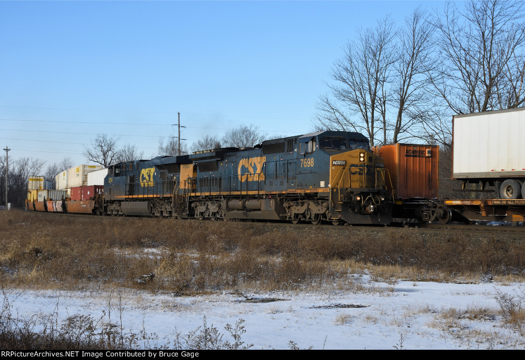 CSX 7698